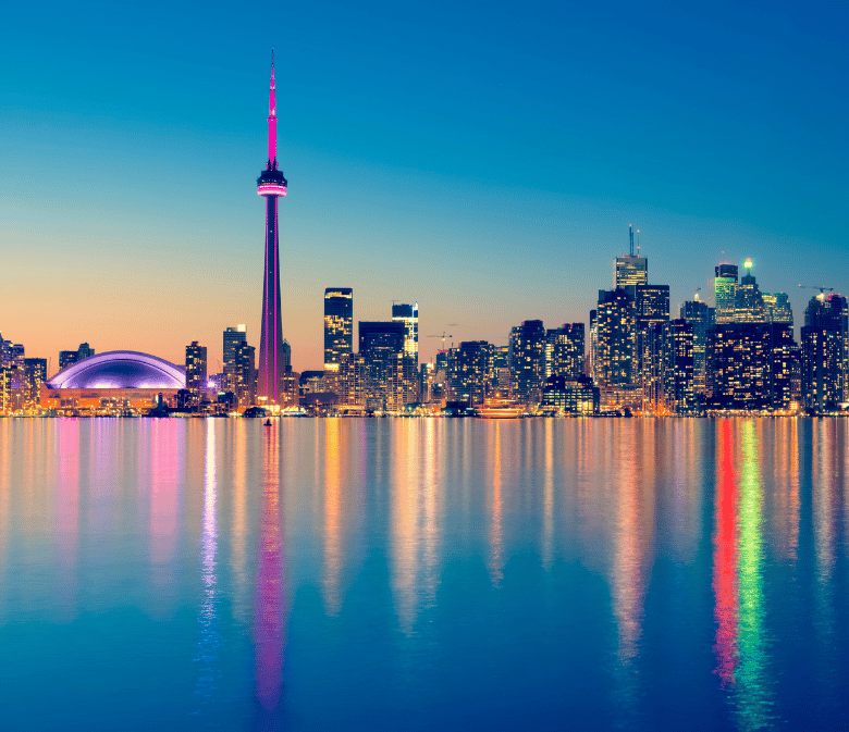 18 Ideas for an Action Packed Toronto Family Vacation - Postcard Narrative